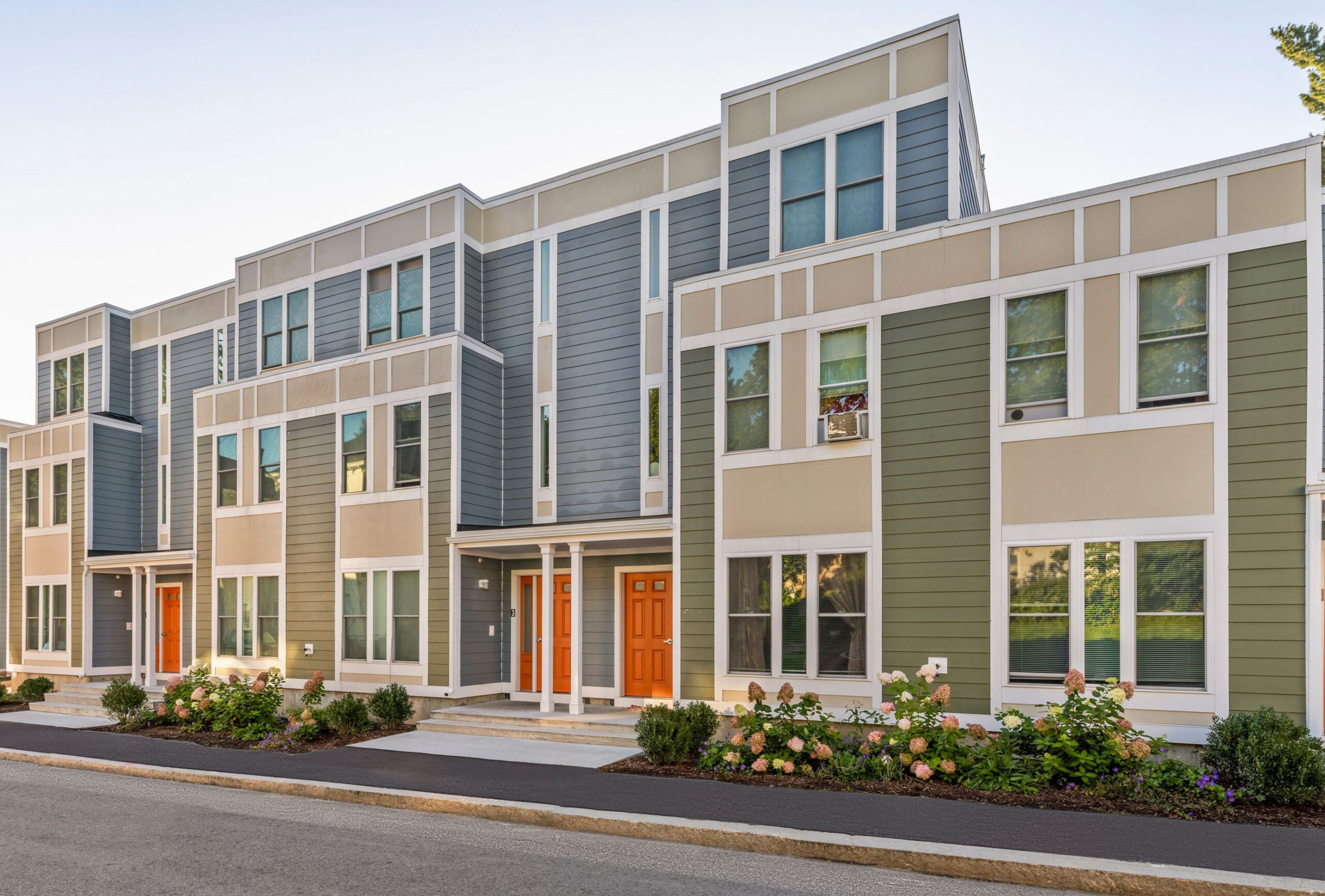 Grand Street Commons - DHK Architects